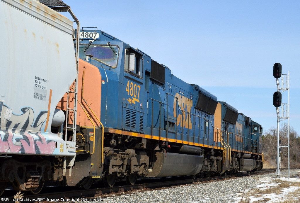 CSX 4807 at Rossville, MD